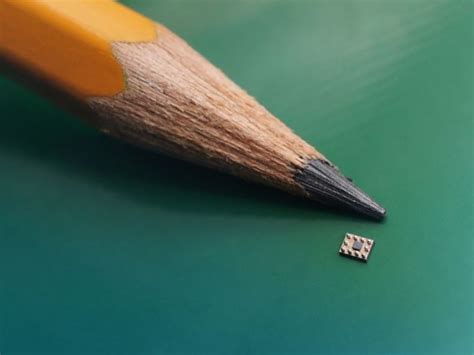 Compact Mobile Clock Generator