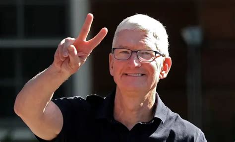 Apple Is Working On Generative Ai Based Features Tim Cook Confirms Tech