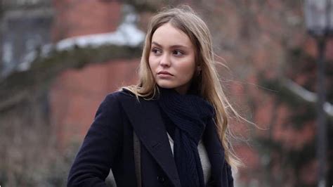 ابنة جوني ديب وجيني من بلاكبينك الكورية تجتمعان في عمل درامي جديد فوشيا