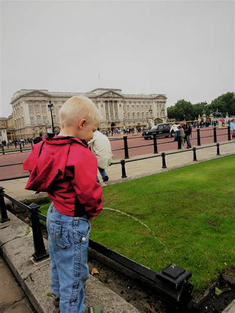 Found This Old Pic Of Me Couldn T Care Less Peeing In The Queen S Front Garden Gag
