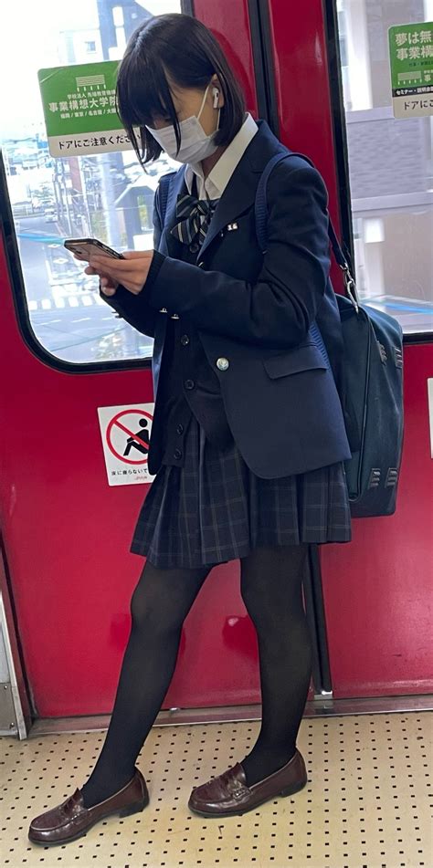 【画像】黒タイツってセーラー服jkが多い印象だけどどう？ Jkちゃんねる女子高生画像サイト