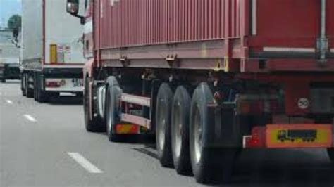 Откриха 30 мигранти натъпкани като сардели България — Новини Стандарт