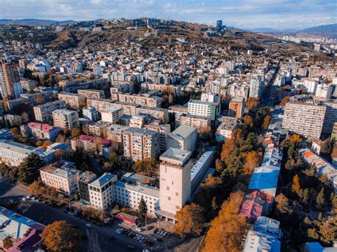 დედაქალაქში უძრავი ქონება გაძვირდა ფასებმა საცხოვრებელ კორპუსებსა კერძო სახლებზე მოიმატა სად