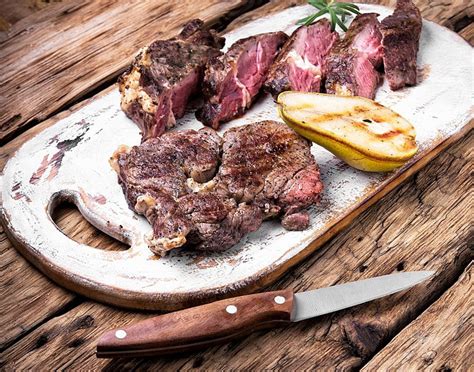 부엌 보드에 식욕을 돋우는 구운 고기 얇게 썬 고기 스테이크 사진 배경 및 무료 다운로드를위한 그림 Pngtree