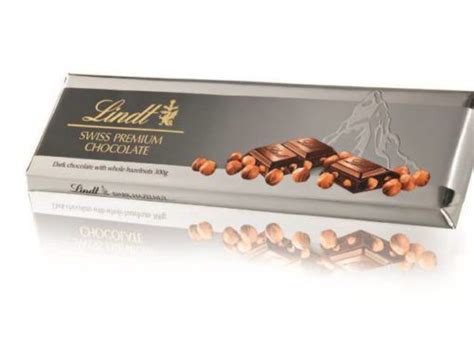 Lindt Черен шоколад с цели лешници 49 мин какао 300 гр Продуктови Категории Шоколади