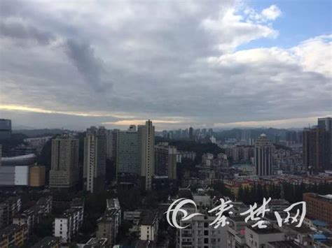 十堰气候潮湿吗 湖北十堰市气候好 十堰气候特点 大山谷图库