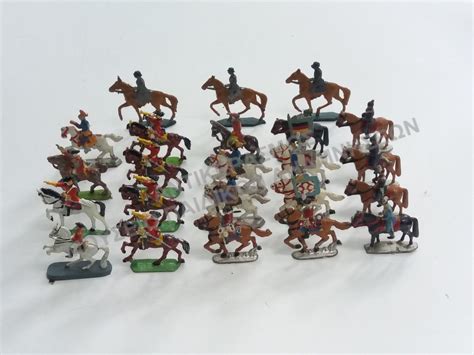 ΜΟΥΣΕΙΟ ΠΑΙΔΙΚΩΝ ΑΝΑΜΝΗΣΕΩΝ ΒΑΒΑΤΣΗΣ ΣΤΡΑΤΙΩΤΑΚΙΑ ΟΠΛΑΚΙΑ ΠΟΛΕΜΙΚΑ ΠΑΙΧΝΙΔΙΑ ΑΓΟΡΙΩΝ