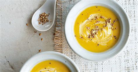 Curried Parsnip And Apple Soup