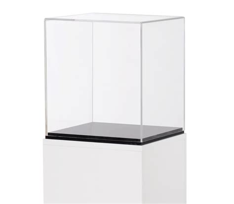 Modern Exhibition Design Acrylic Display Cases In Museums