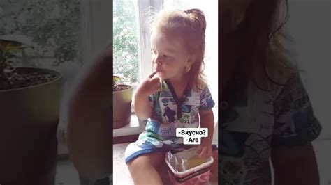 Уже на столе сидит Youtube