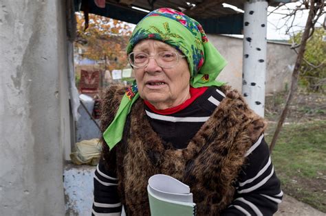 In Newly Liberated Villages Ukrainian Investigators Uncover Horrific
