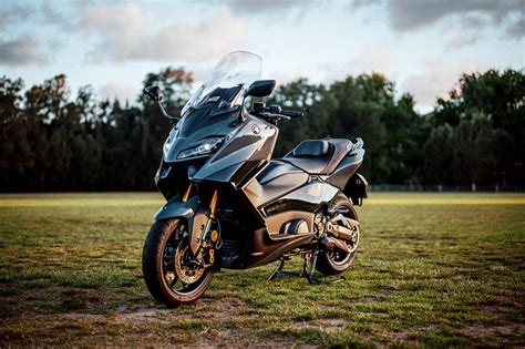 Yamaha TMAX 560 Tech MAX Review | Honda NC700 Forum