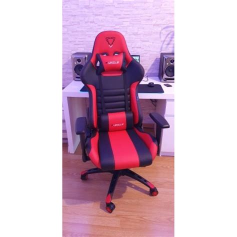 Страхотен въртящ се на 360 градуса геймърски стол с възглавничка за лумбална опора настройка