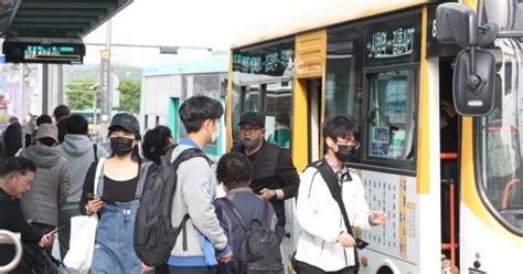 [포토]김포시 골드라인 혼잡도 완화 위해 버스 추가 투입