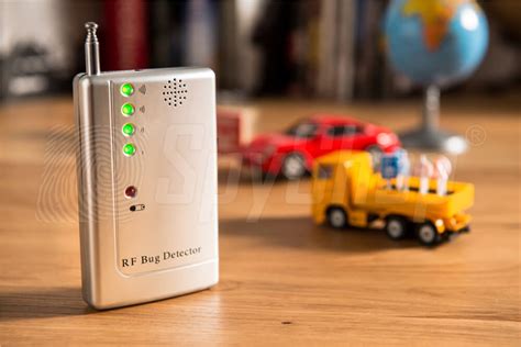 Radio Frequency Audio Bug And Camera Detector