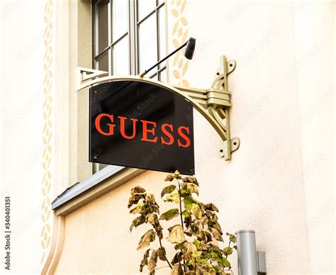 Guess Clothing Logo