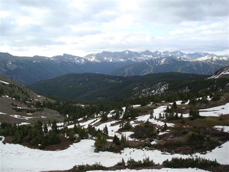 Co Runner Uneva Pass Run