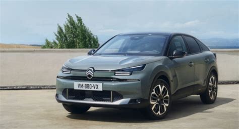 Citroen C4 2025 Und C4 X Mit Dem Neuen Markengesicht Autoandmotors