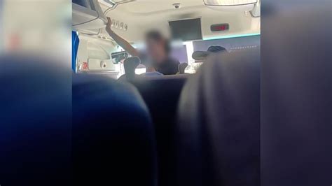 三亚通报“游客疑因未购物遭大骂”：对涉事导游制作调查笔录凤凰网视频凤凰网