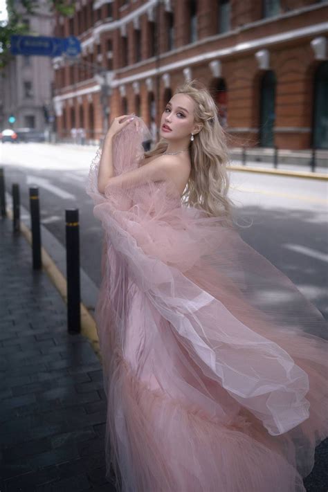 Lily Cutie Russian Escort In Hong Kong