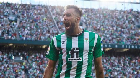 Euro Paper Talk Man Utd Eye 175 Goal Real Betis Striker As Right Back