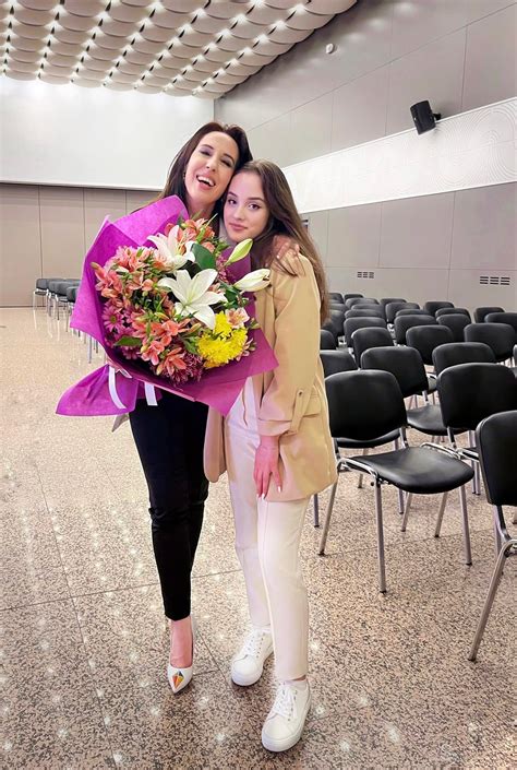 САМО В ПИК И РЕТРО Д р Неделя Щонова загубила дете СНИМКИ Информационна агенция ПИК