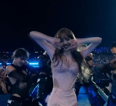 Hourly Lisa On X Blackpink Coachella Lisa Lalisa Manoban