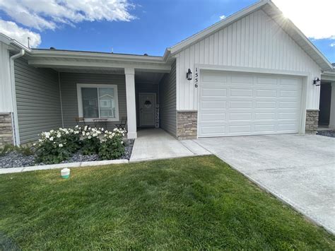 1556 E 480 S Hyrum UT 84319 Townhome Rentals In Hyrum UT Apartments Com