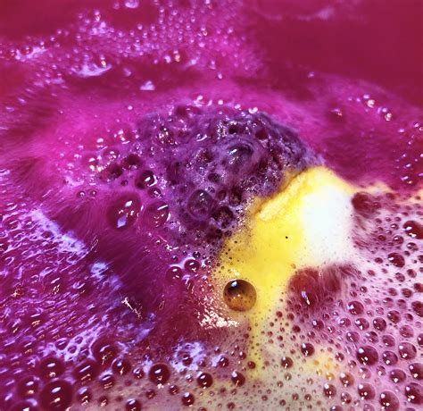 All Things Lush Uk Figaro Figaro Bath Bomb