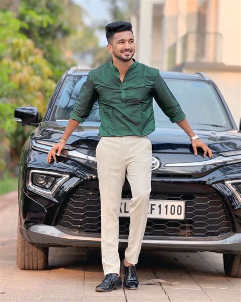 Rajesh Eshwar • Instagram Photos And Videos