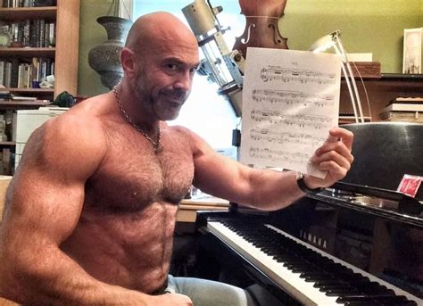 Jesse Jackman Im Trying To Teach Myself One Of Dirks Piano