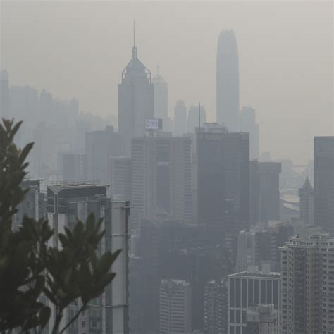 Hong Kong Chokes As Higher Than Normal Pollution Levels Spark Health Warning For Elderly And