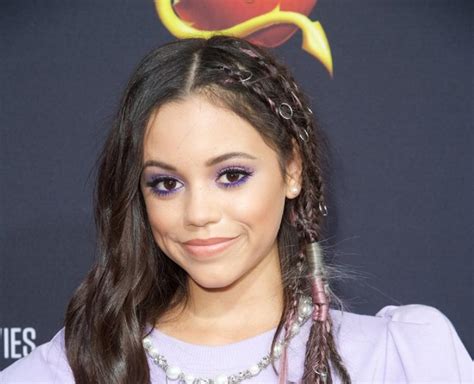 بیوگرافی جنا اورتگا بازیگر سریال ونزدی زندگی شخصی Jenna Ortega