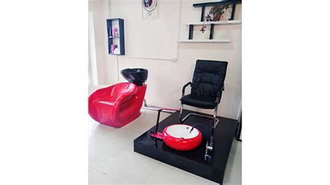 20 ლარად გაიკეთე შილაკი ან მანიკური სპეციალური აპარატით სილამაზის სალონში «beauty Club