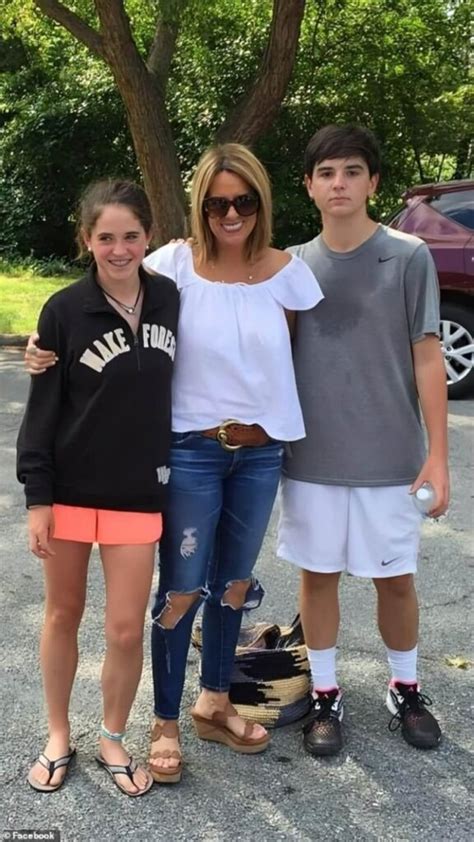 Sean Hannity New Wife Net Worth Son Age Girlfriend Salary