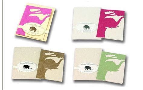 코끼리 똥으로 만든 냄새 안나는 종이