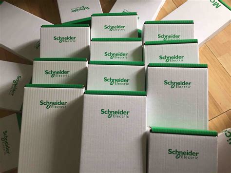 US 2 853 45 New Sealed BMEP582020 Schneider Processor Module M580 Level 2 Distribute