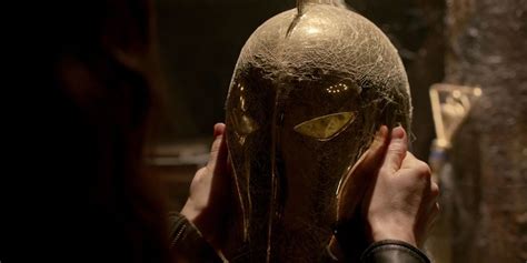 Legends Of Tomorrow Has To Resolve Constantine Season 1 Cliffhanger