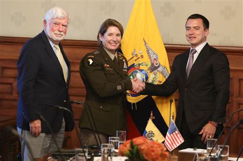 Autoridades De Estados Unidos Llegan A Ecuador