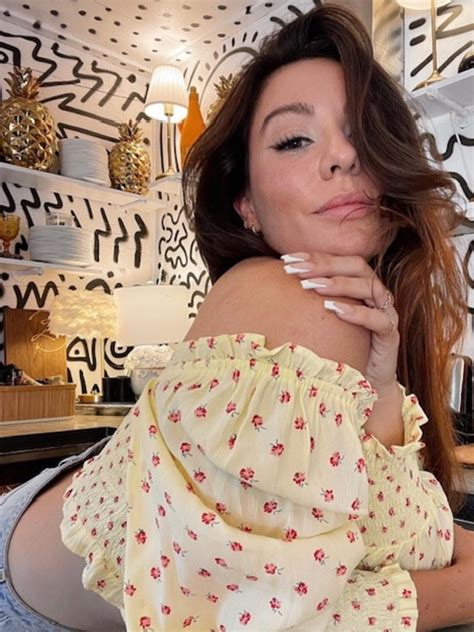 ‘girl Dinner New Generation Z Tiktok Trend Sparking Concern Gold