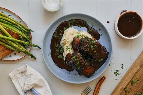 Red Wine Braised Short Ribs Britacooks