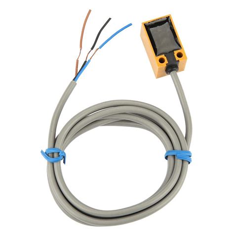 Capacitive Proximity Sensor Switch 5mm Distance Measuring Capacitive Proximity Sensor Switch DC