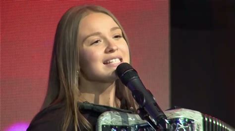 Karène Neuville Youtube