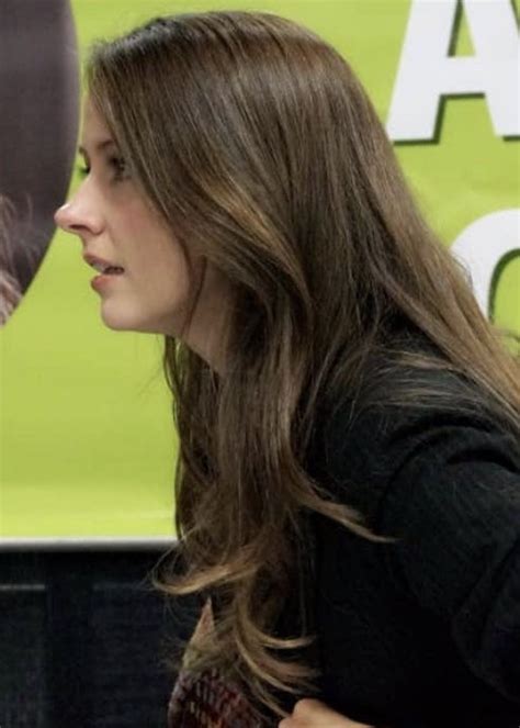 Daily Amy Acker Artofit
