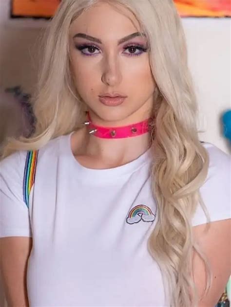 Skylar Vox Age Wiki Bio Height Boyfriend Career