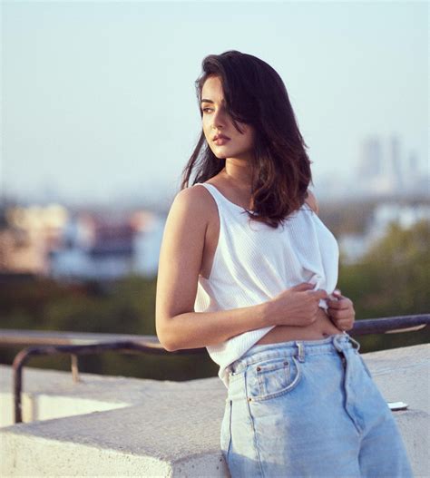 Pic Talk Sonal Chauhan Stuns With An Edgy And Sassy Style