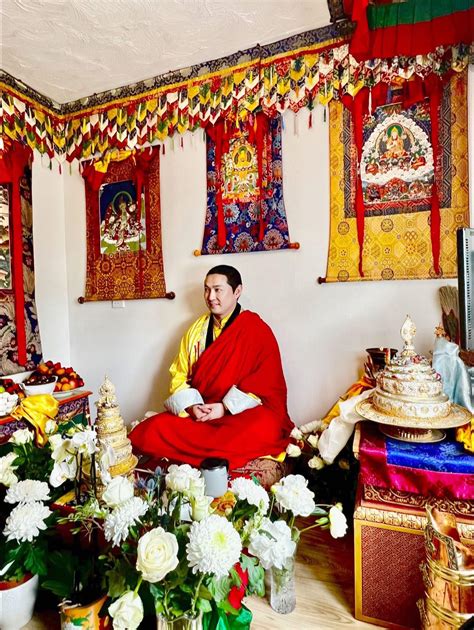 Бурхан Шашны Бусдыг жаргалтай байгаасай жаргалын шалтгаантай учраасай хэмээн хүсэх нь асрахуй