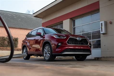 Toyota Highlander Hybrid Review S Magazine