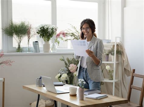 How To Design The Perfect Email Footer Flowium