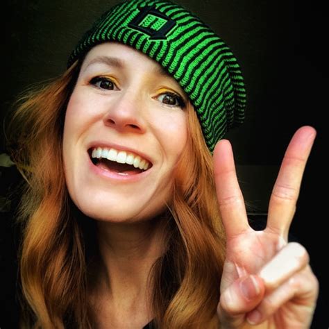 Tracy Hetzel Senior Graphic Designer Stanley Black And Decker Inc Linkedin